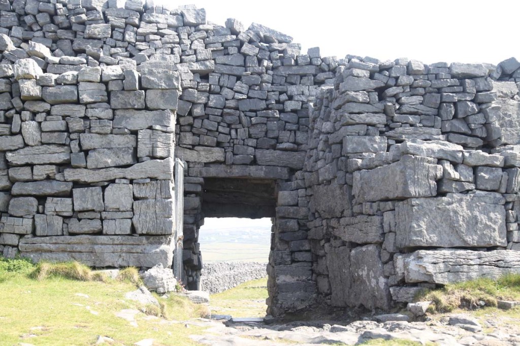The Stone Walls of Aran. A Triumph of Adaptability. | Singersong Blog